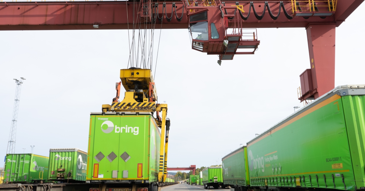 Intermodal transport med tåg och lastbil I Bring.se